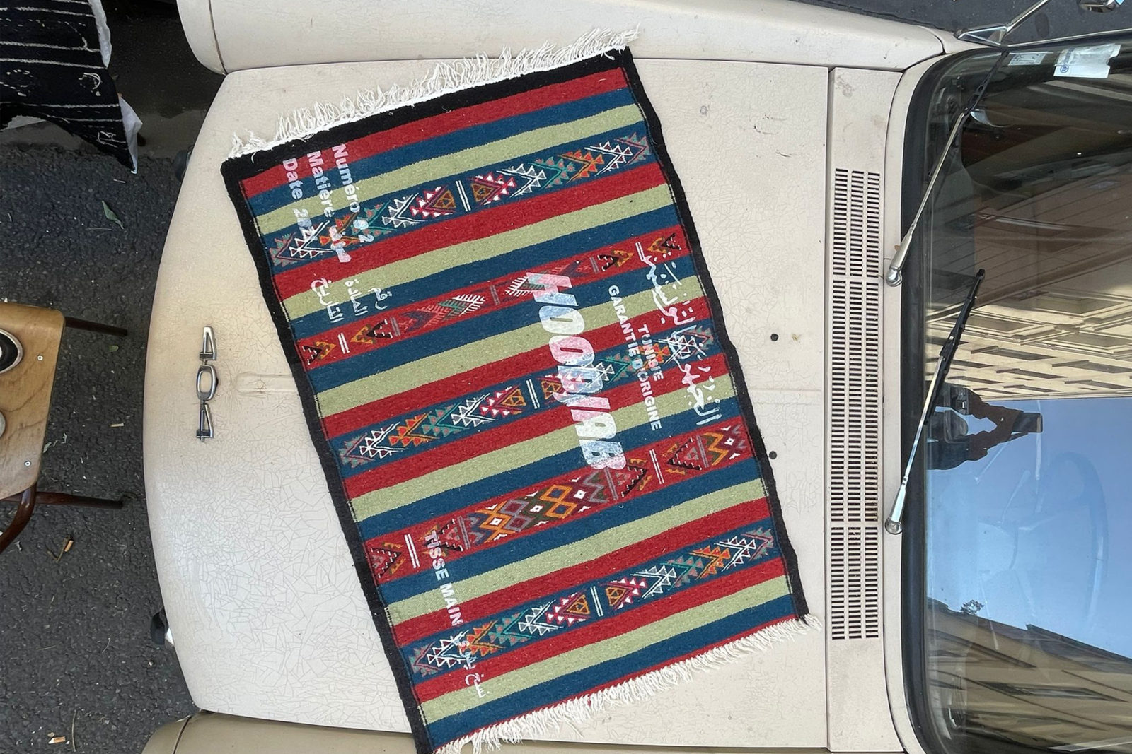 HOODJAB™ dévoile son nouveau drop entre tapis tunisiens et ballon de basket