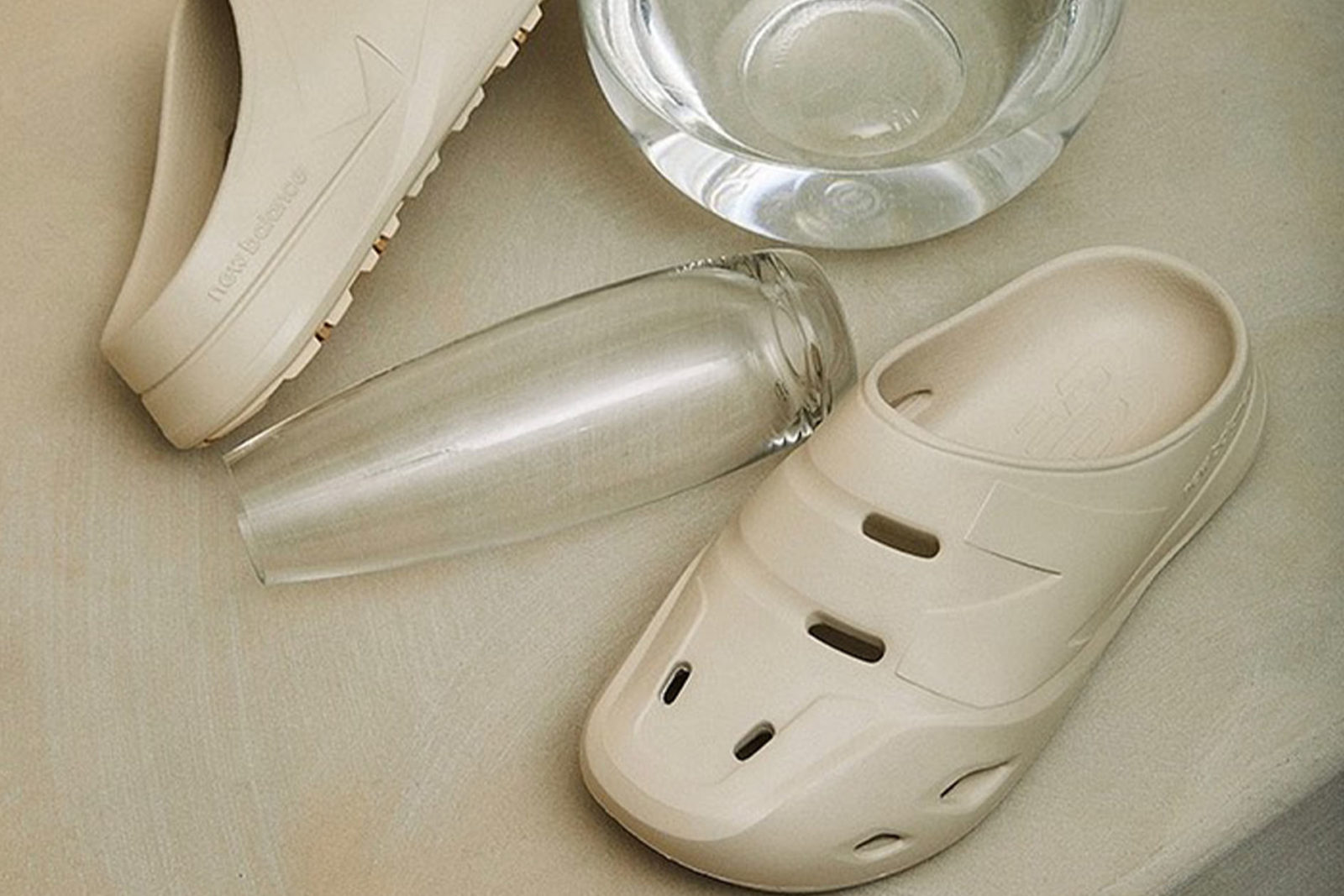 New Balance dévoile ses mules façon Crocs