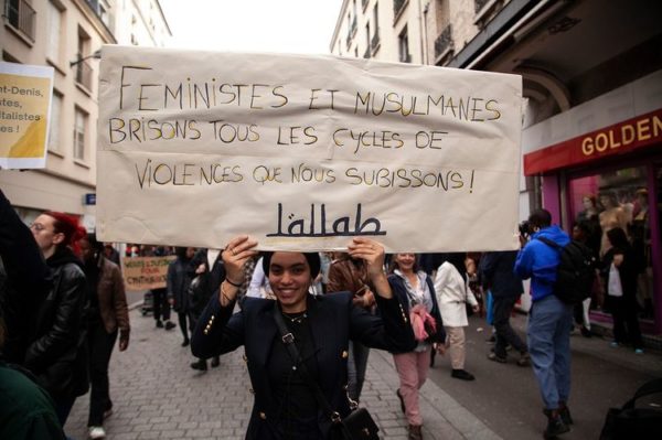 L'exclusion des femmes voilées au sein des combats féministes en France