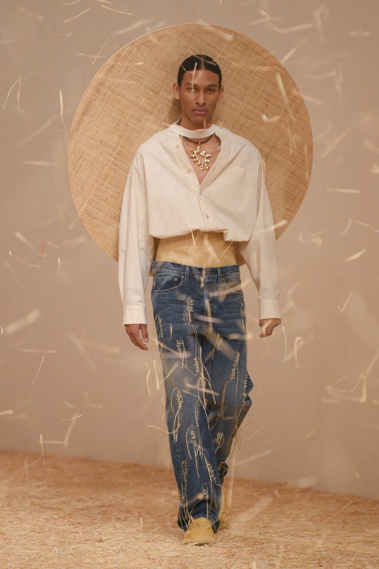Jacquemus : Tous les looks de son défilé "Le raphia"